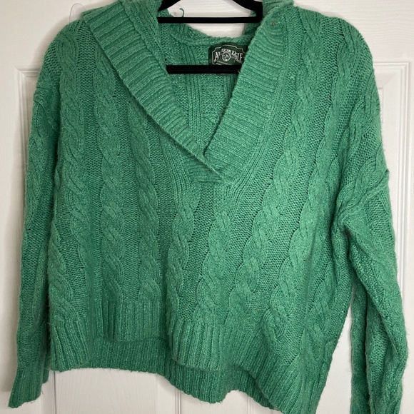 American Eagle Green Sweater